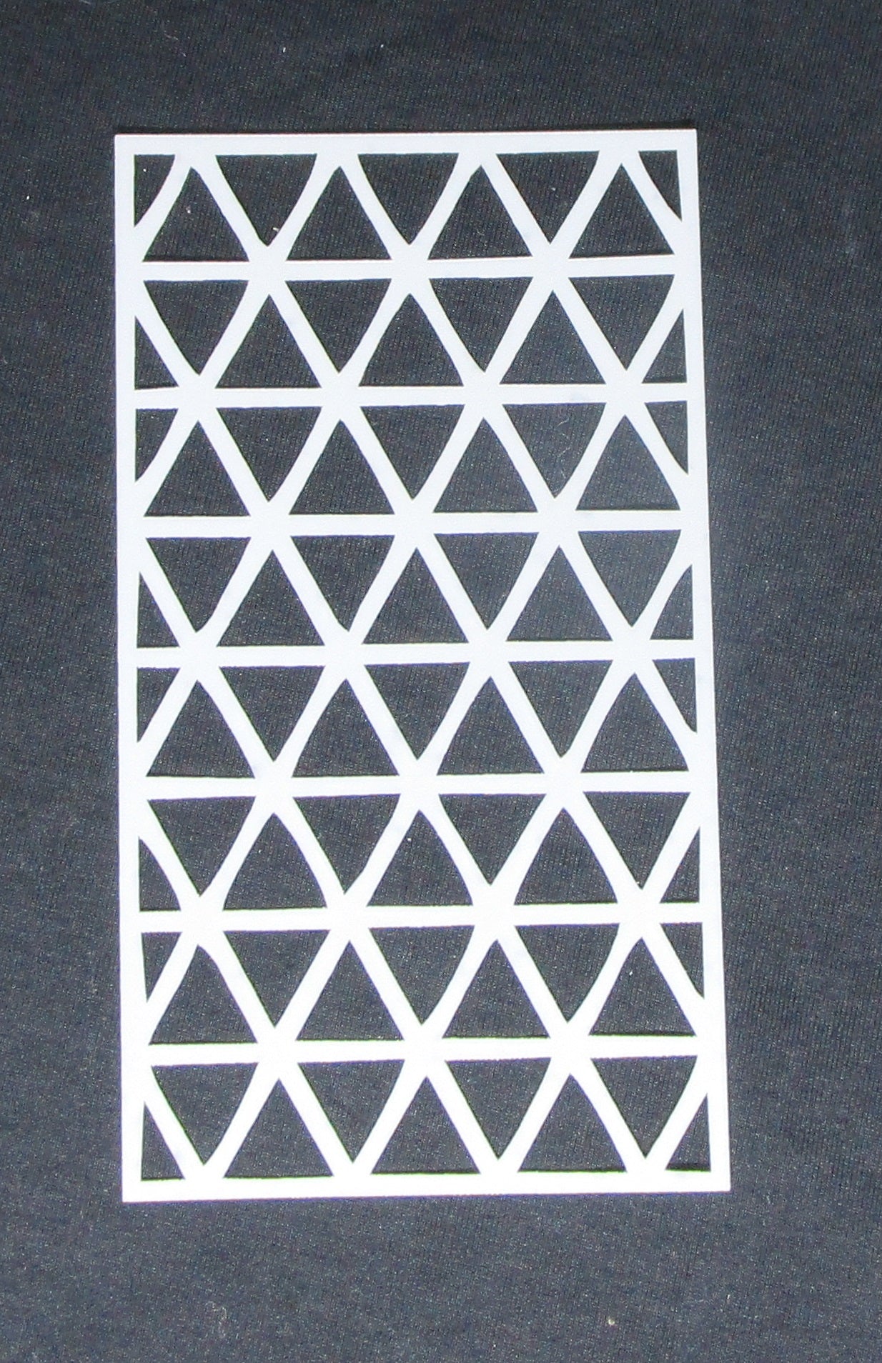Stencil 6 x 4 Triangle Repeating Pattern